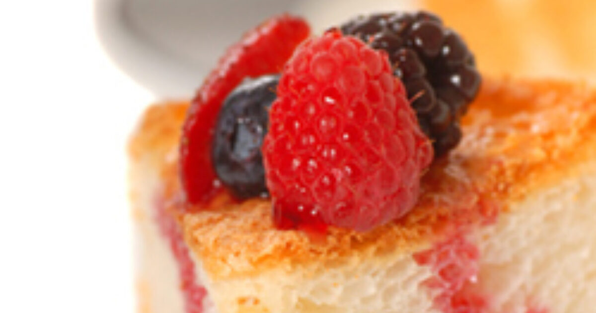 Angel Food Cake with Raspberry Sauce | Speaking of Women’s Health